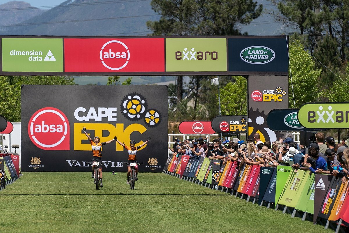 Perfect Absa Cape Epic for Sina Frei and Laura Stigger | Bike Hub