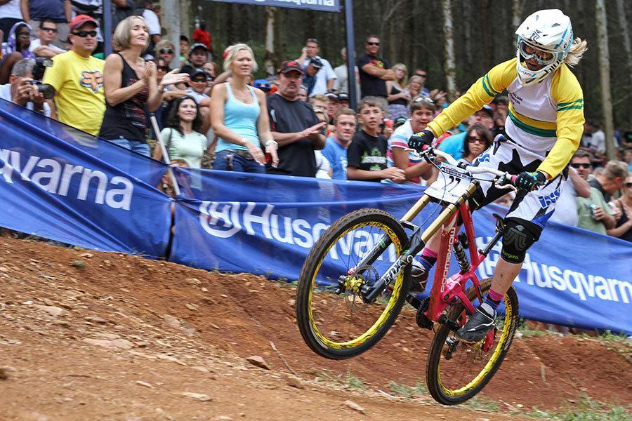 Hannah in fitness race against World Champs clock | Bike Hub