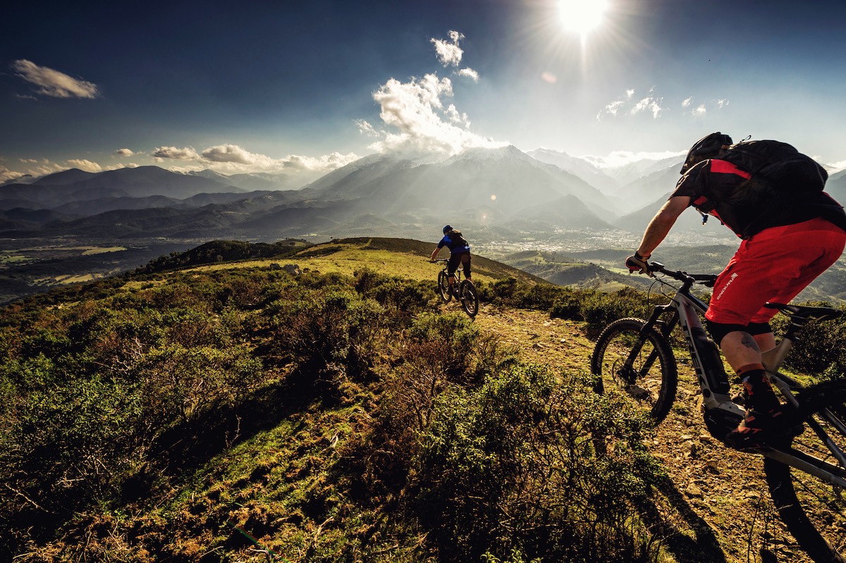 30 years of MTB innovation drives design of Trek's all-new Powerfly e ...