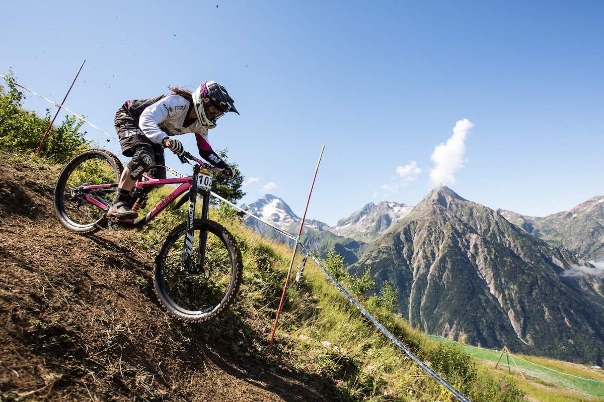 David Trummer and Carina Cappellari win in Les2Alpes | Bike Hub