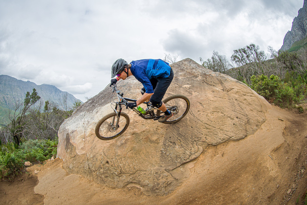 First Ride Review: The New Pyga Hyrax Alloy 29er (and Slakline) | Bike Hub