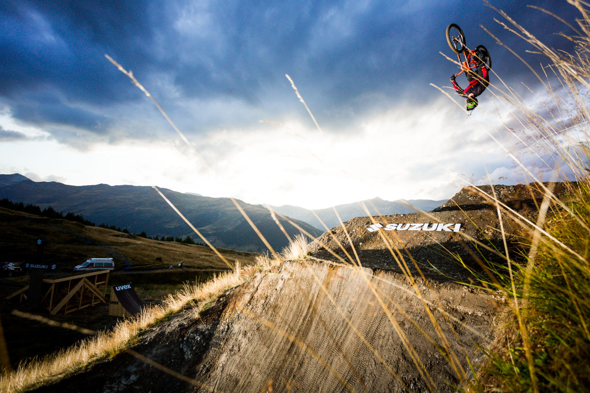 Suzuki Nine Nights: Monster Showdown Pilgrim vs Testa | Bike Hub