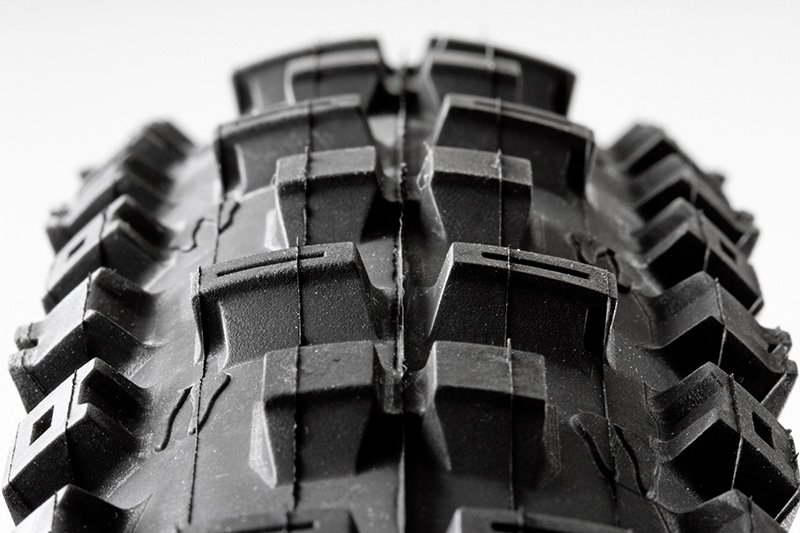 Giveaway: Onza Tires | Bike Hub