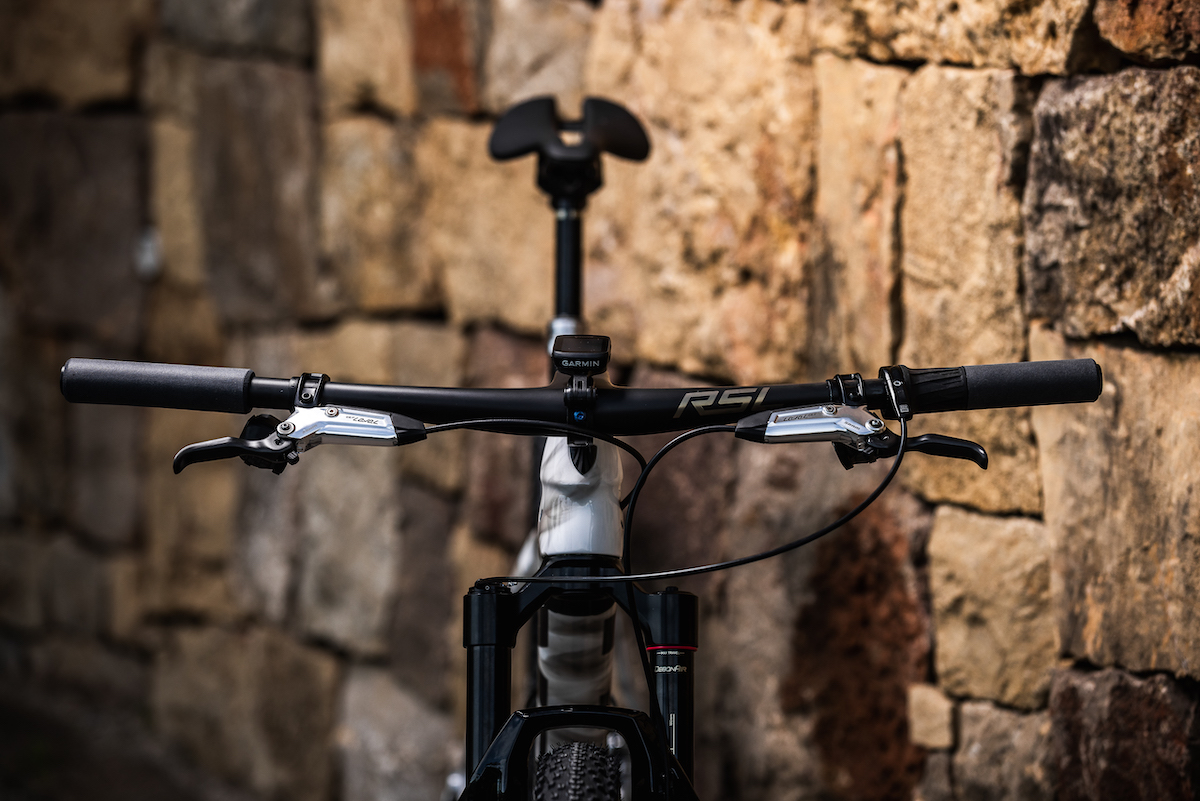 SRAM Stealth brake levers offer sleeker cockpits | Bike Hub