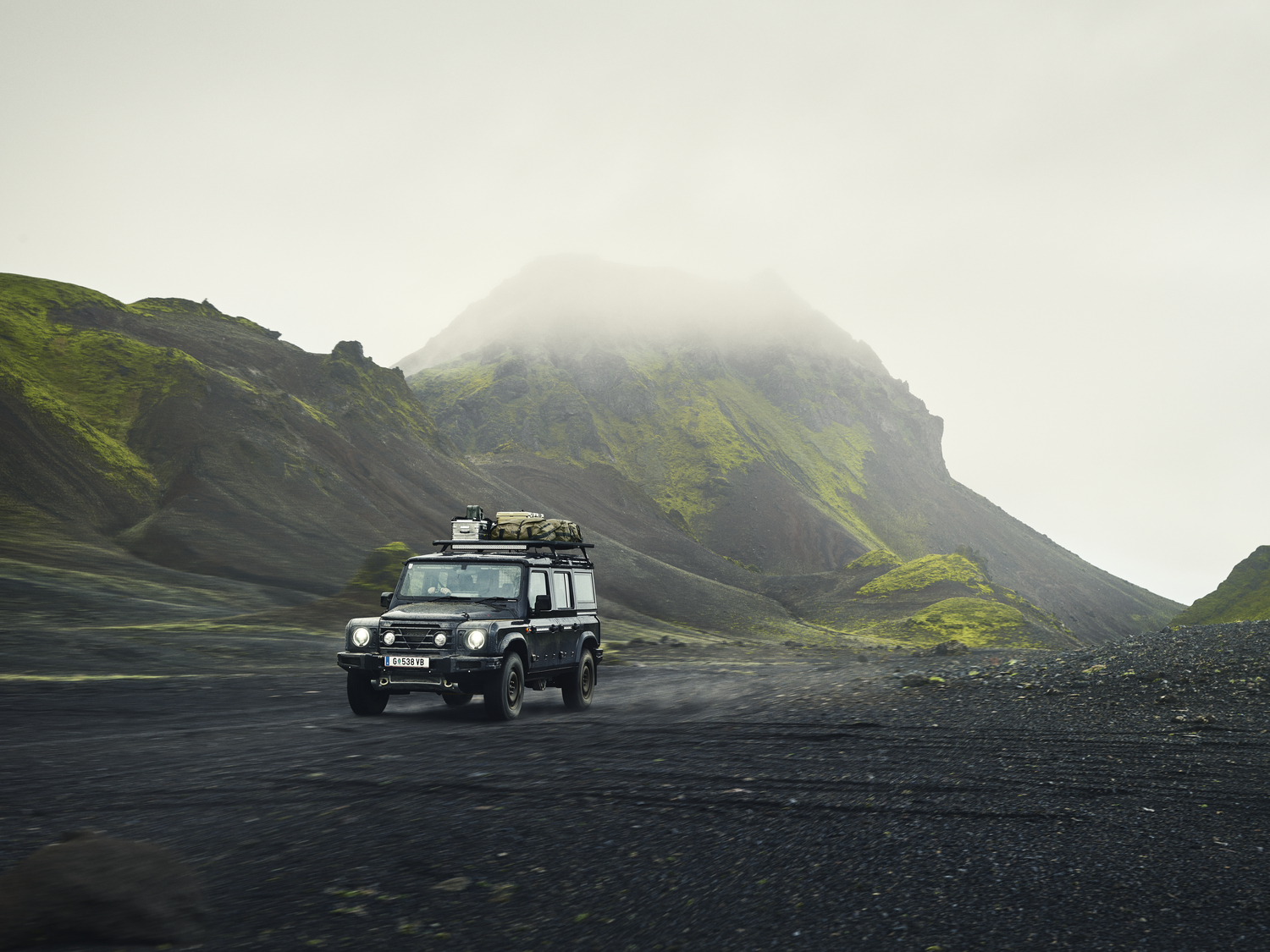 Thule introduces Thule Caprock – the roof platform designed to support all adventures | Bike Hub