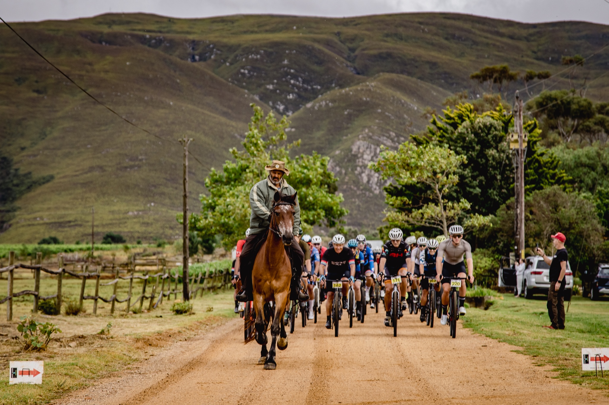 Tales from the Hunt at Stanford 100 Miler | Bike Hub