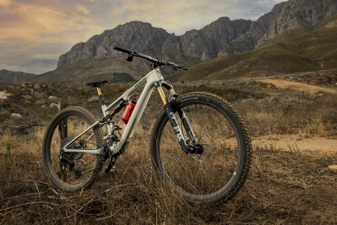 First Look: Specialized Epic 8 EVO | Bike Hub