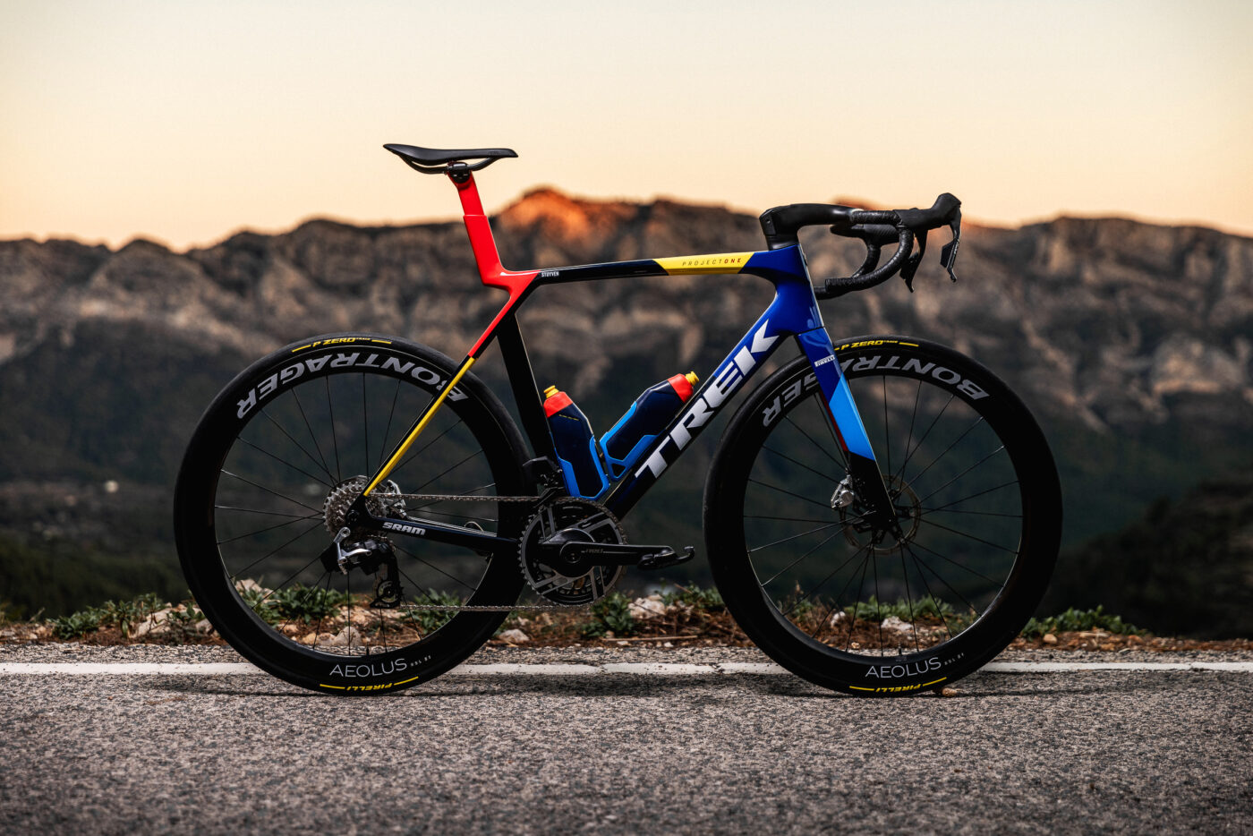 Trek unveil new Madone Gen 8 | Bike Hub