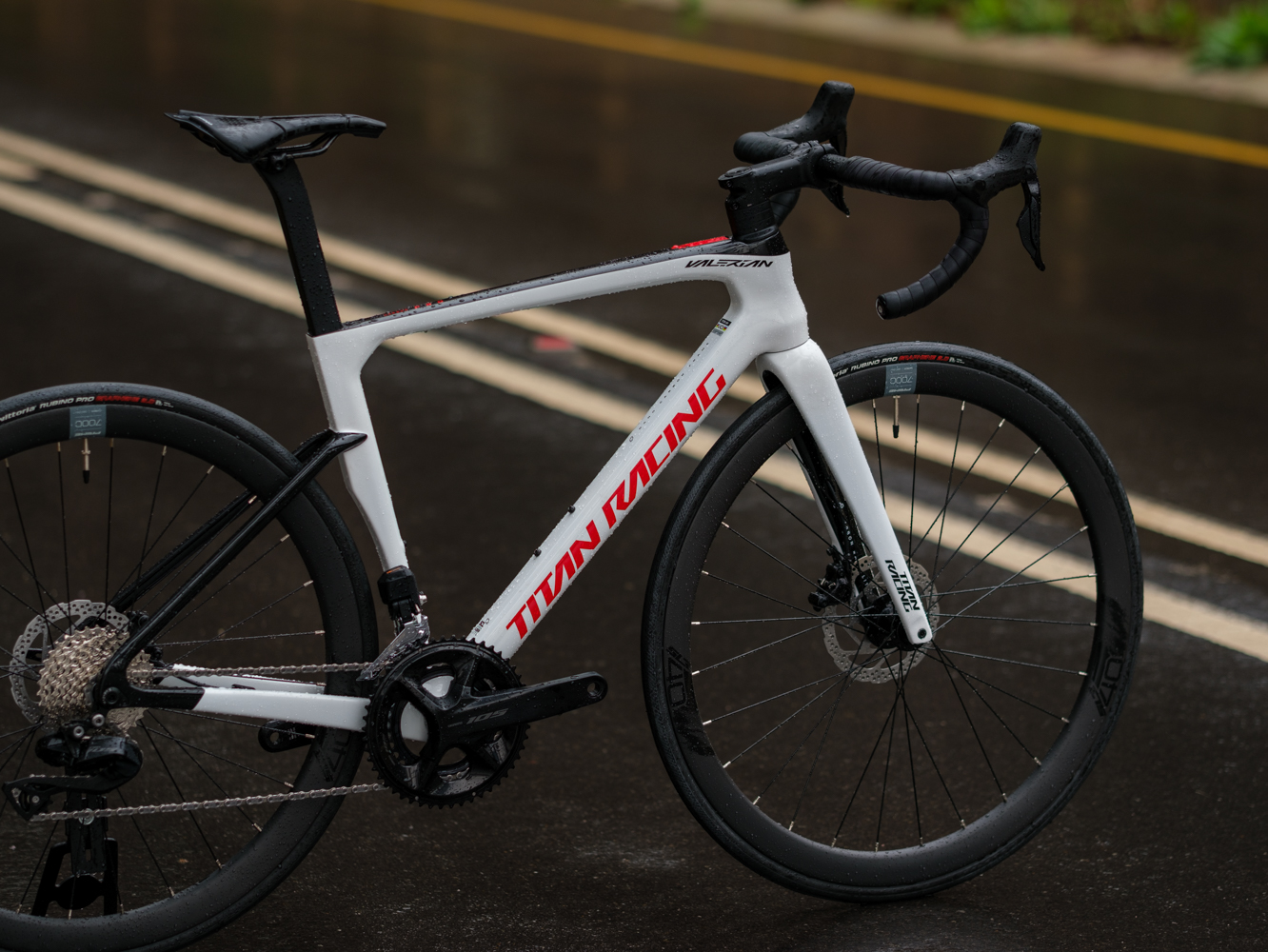 First Look: Titan Racing Valerian Carbon Pro | Bike Hub